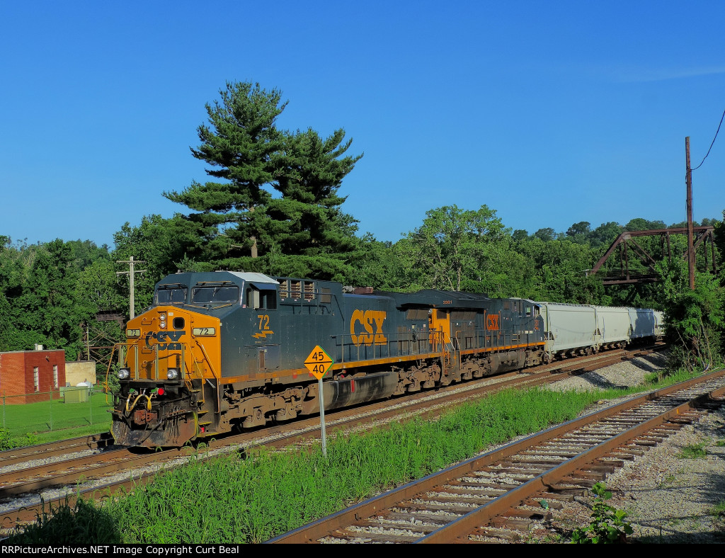 CSX 72 and 3361